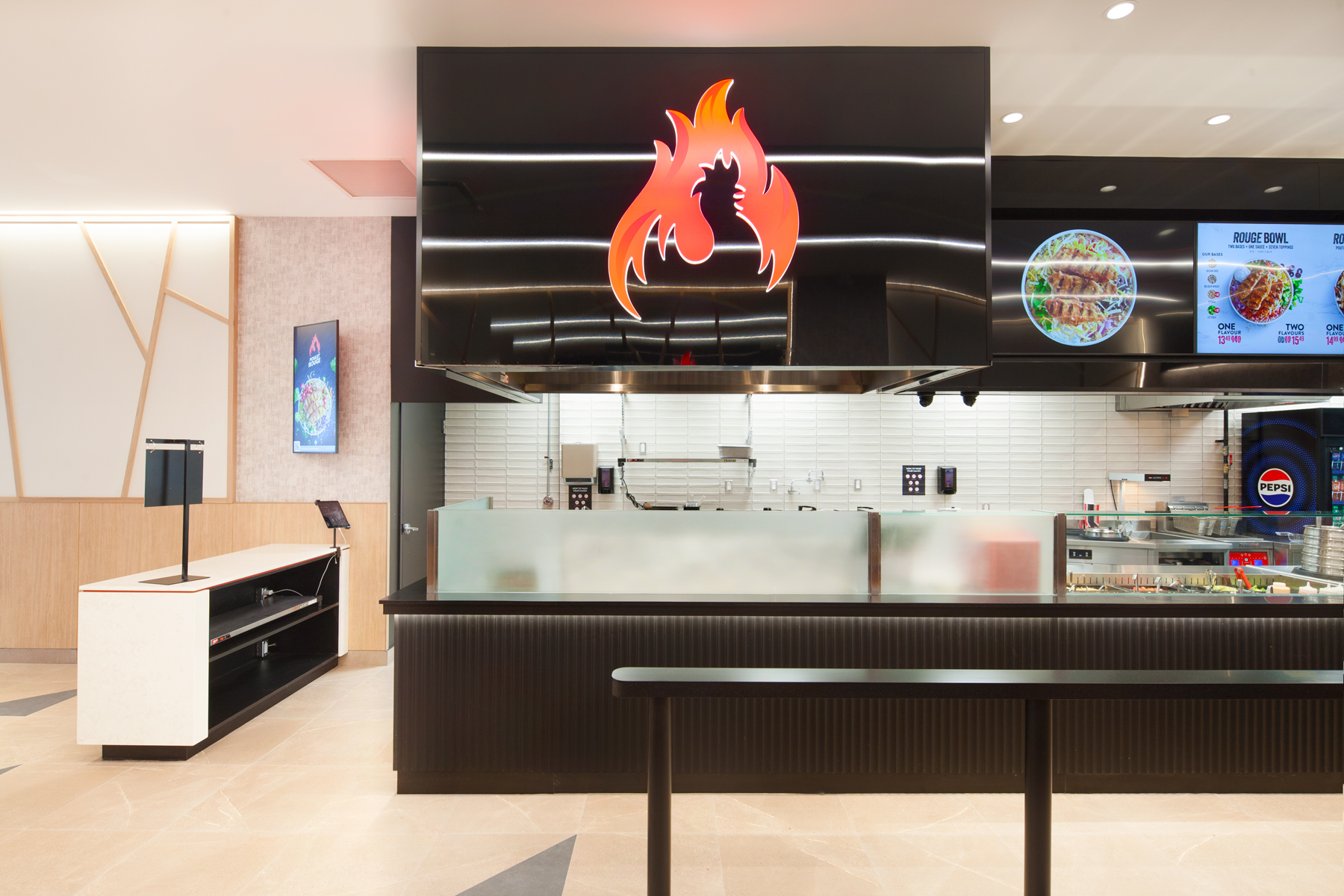 Poulet Rouge - Bar & Restaurant Construction Project | BUILD IT
